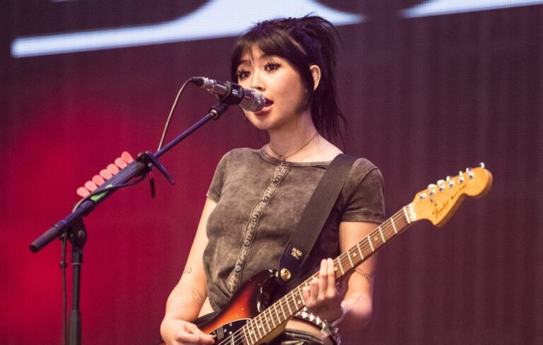 Bisexual singers you should keep on your rotation