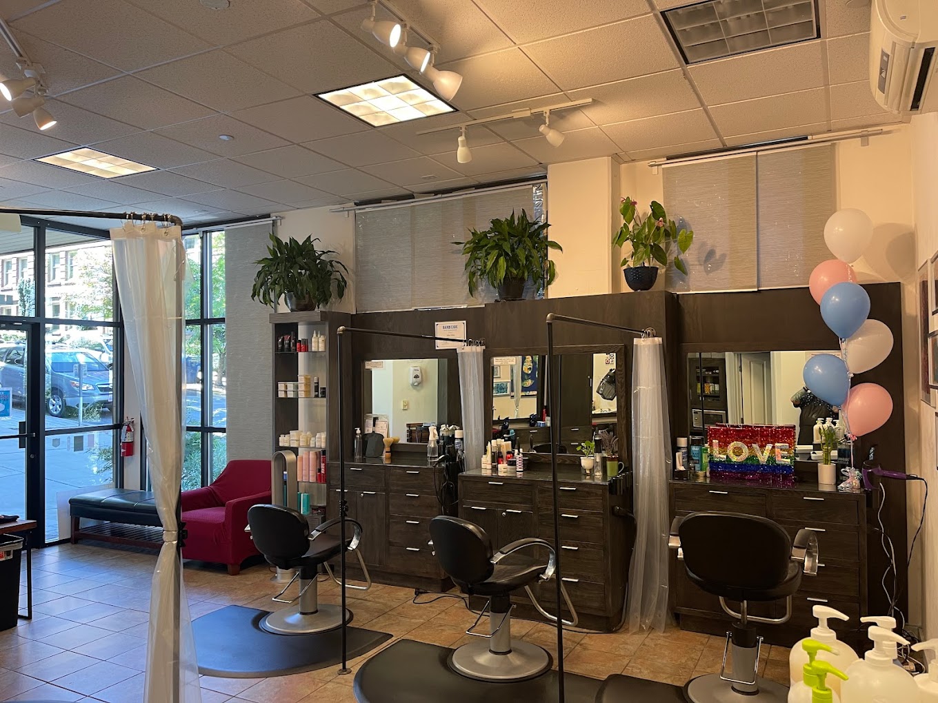Finding Respect and Style: LGBTQIA+ Safe Salons in Seattle